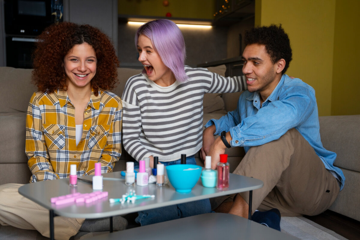 Iconic Women of the ’70s: Then, Now, and What Happened In Between - Blossom