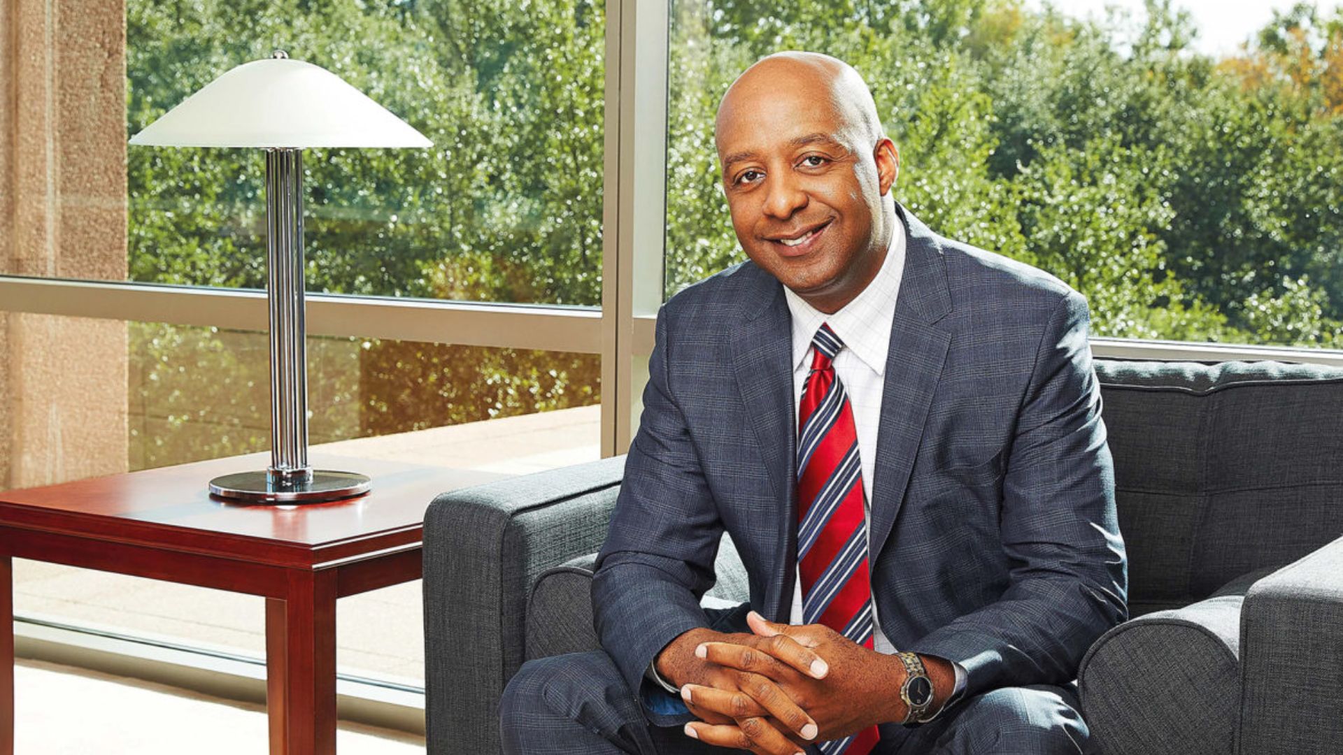 Lowe's to Acquire Hardware Chain With Over 300 Stores For $8.8 billion ...