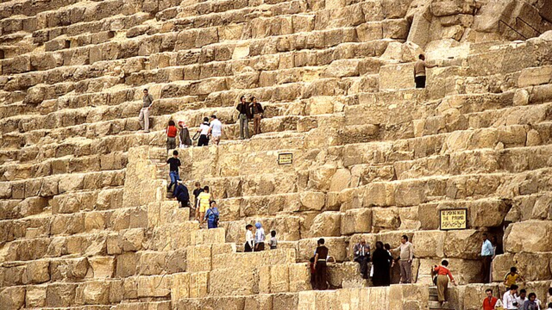 Two Mysterious Voids May be Proof of a Hidden Entrance In Giza’s ...