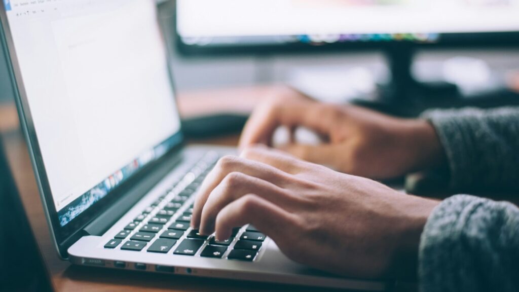 Experts Say a Major Internet Outage Could Be Looming - Blossom