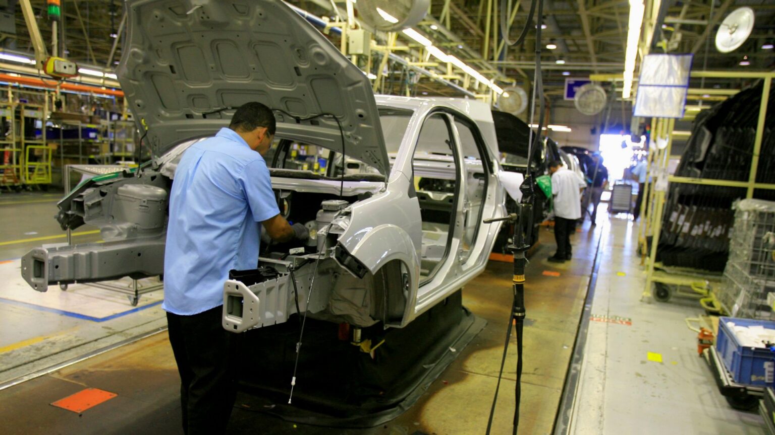1,600 Workers Lose Jobs After Ford Shuts Down $5.8B Factory - Blossom
